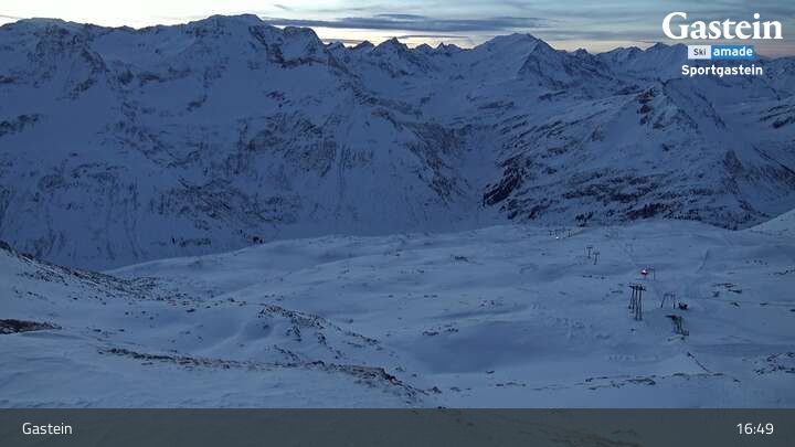 Webcams intorno di 47.06°N 13.04°E - meteoblue