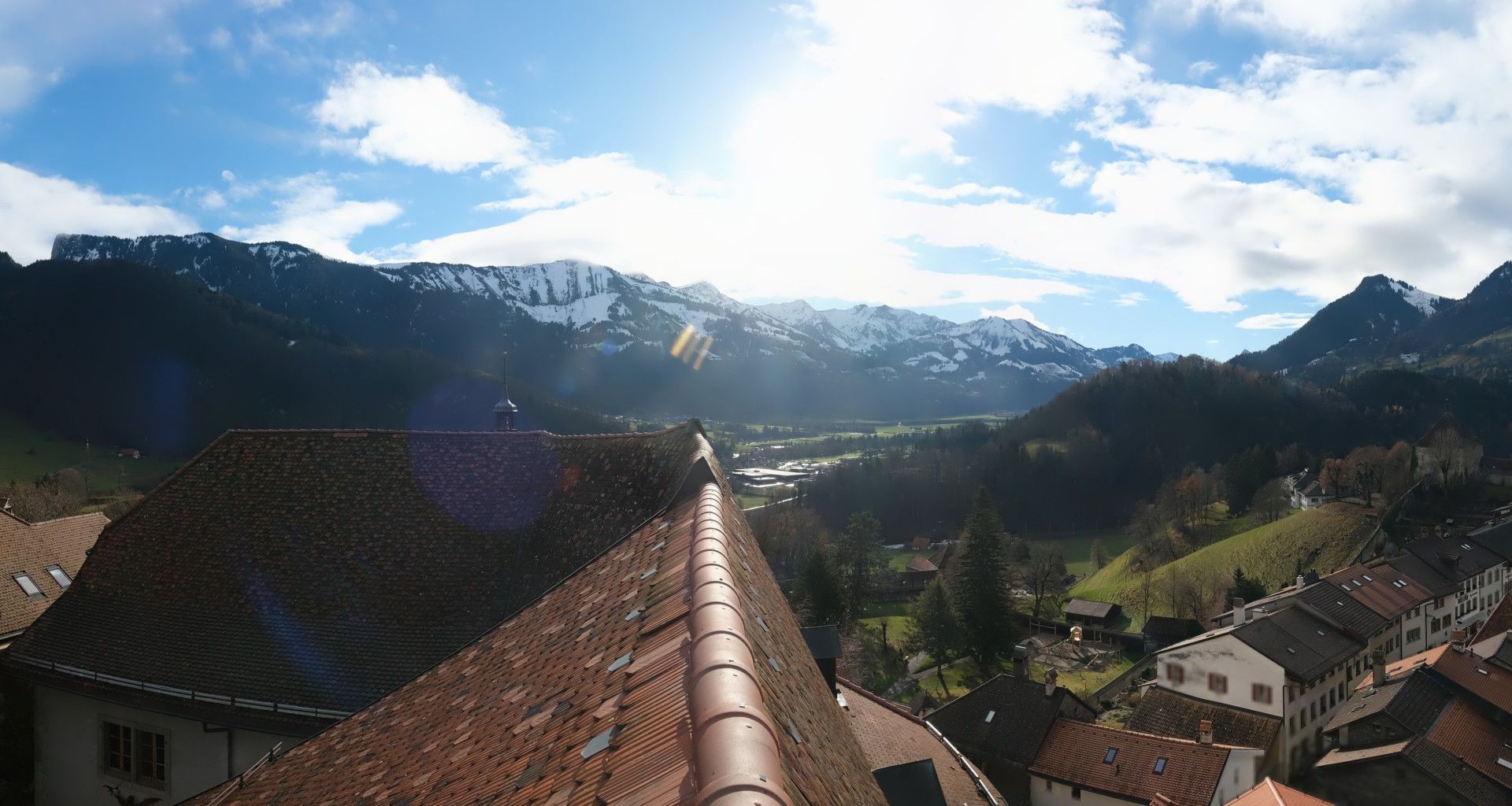 Webkamery v okolí 46.5°S 7.13°V - meteoblue