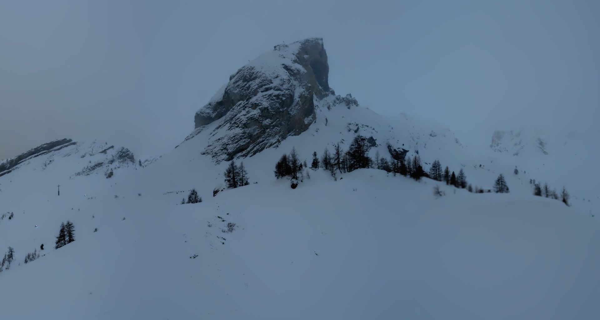 Webkamery v okolí 46.2°S 7.07°V - meteoblue