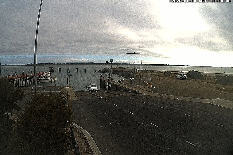 Webcam player - Port Welshpool: Port Welshpool Boat Ramp - Lewis Street ...